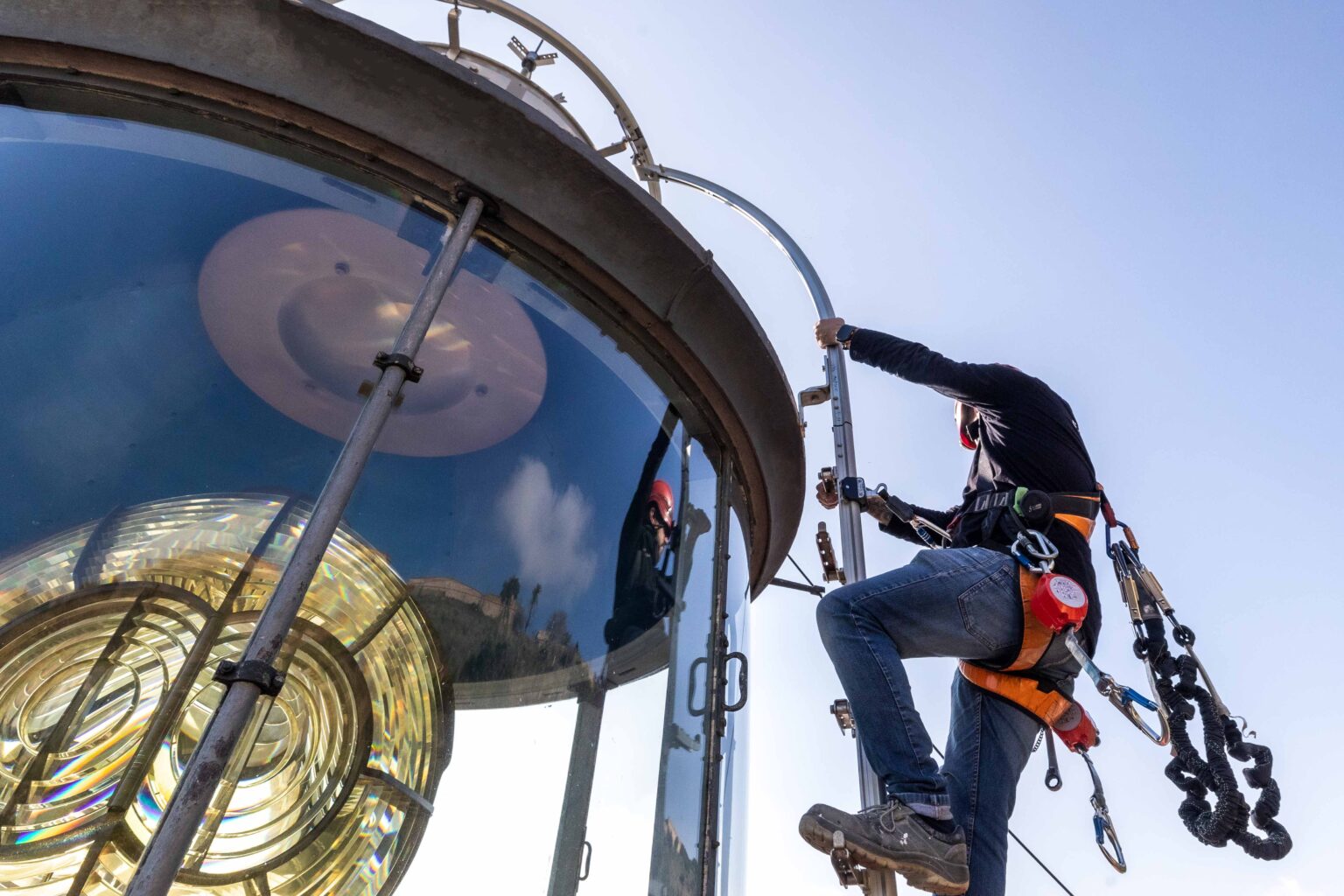 Fall Protection & Man-Safe Systems | Installation & Design Company